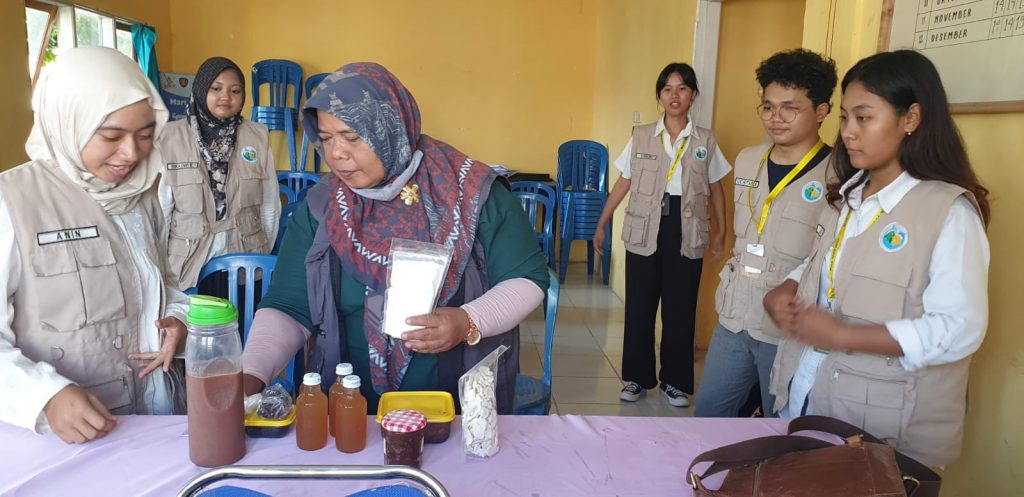 UGM Community Service Programs Empowers Maluku Communities – Fakultas ...