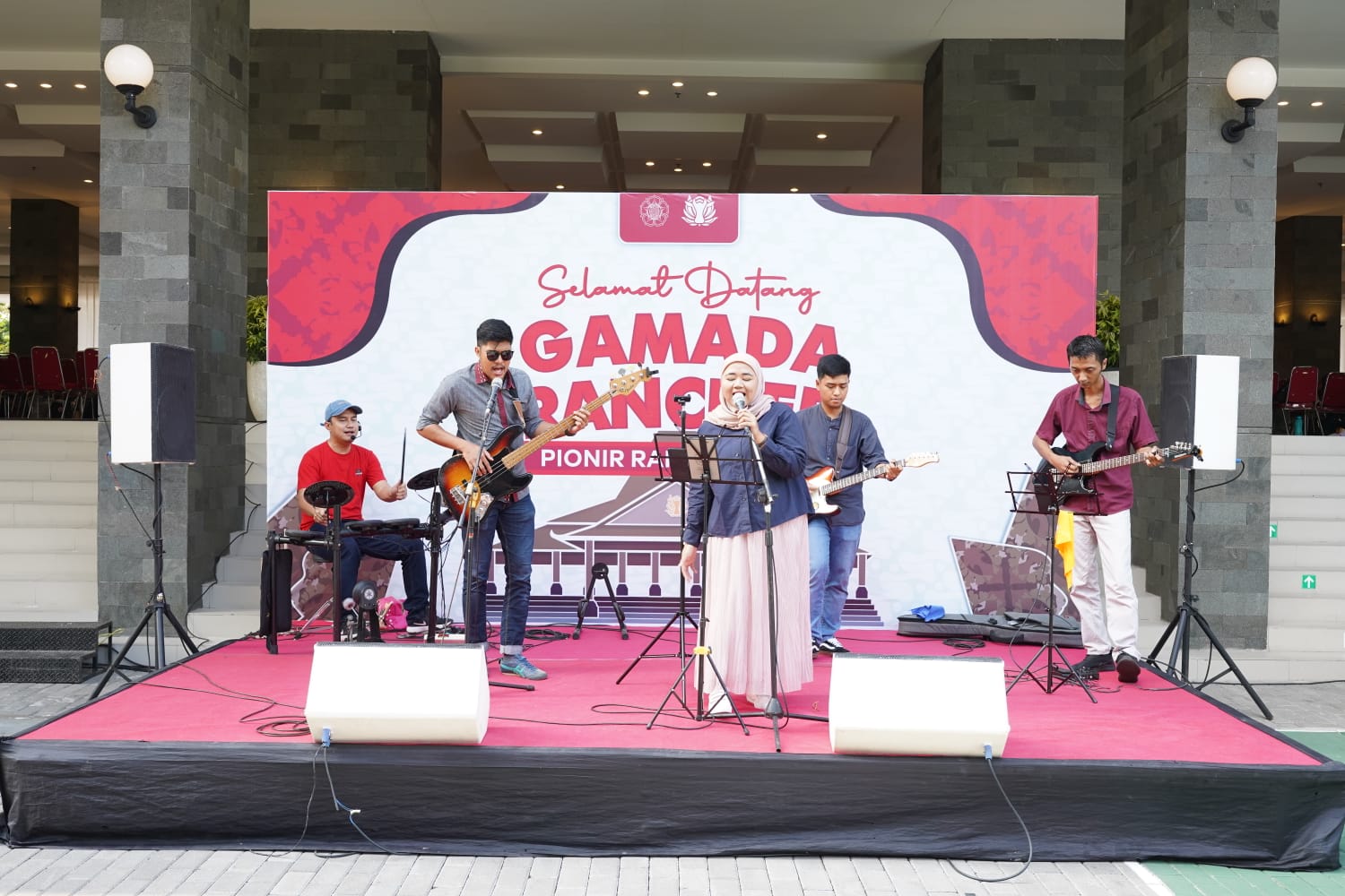 Jago Kandang Band Meriahkan Penyambutan Gamada di Fapet UGM – Fakultas ...