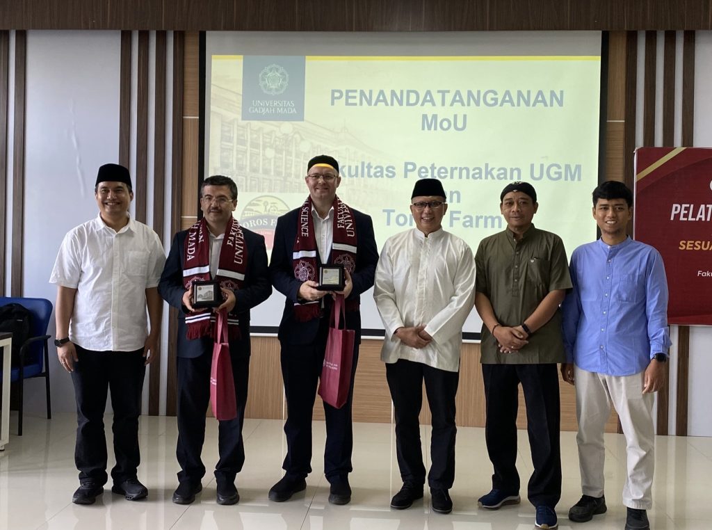 Fapet UGM dan Toros Farm Tandatangani MoU untuk Pengembangan SDM di ...